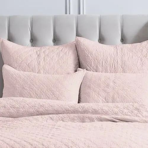 ELISABETH YORK Sutton Quilt - Pink