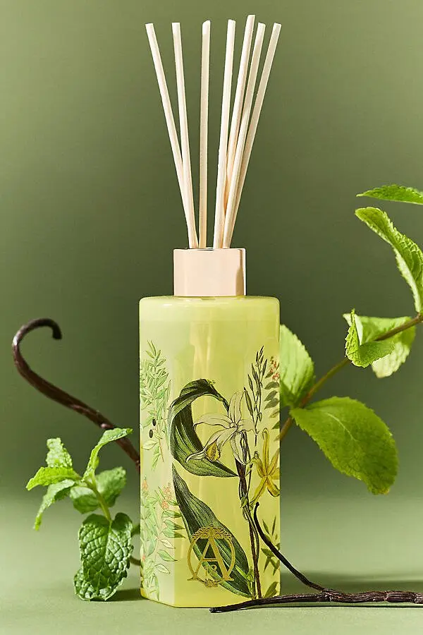 APOTHECARY 18 BY ANTHROPOLOGIE Apothecary 18 Woody Sandalwood & Vanilla Glass Reed Diffuser - Sandalwood Vanilla