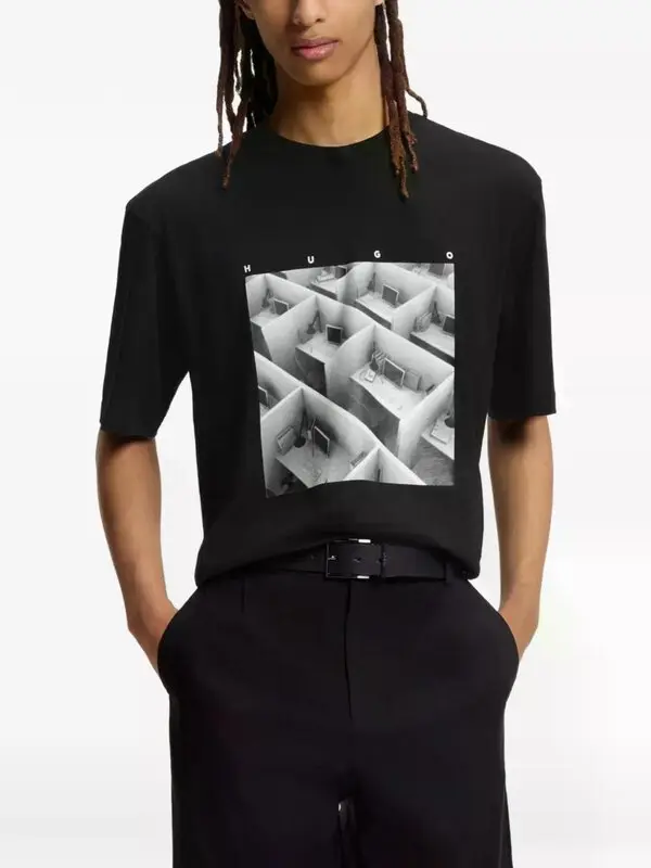 Hugo Graphic Print T-shirt - Black