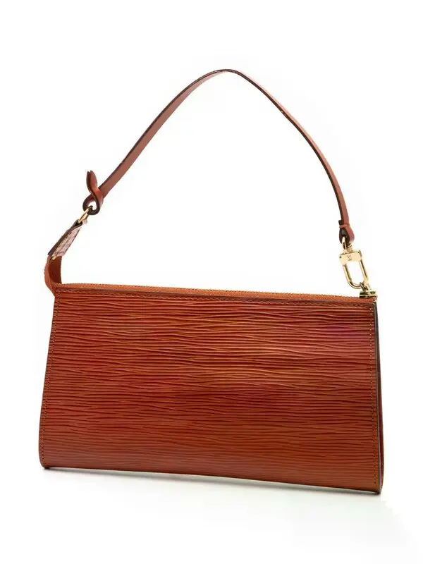 LOUIS VUITTON 1995 Epi Pochette Accessoires Shoulder Bag