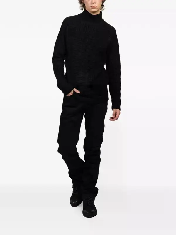 HANNES ROETHER Turtleneck Textured Sweater