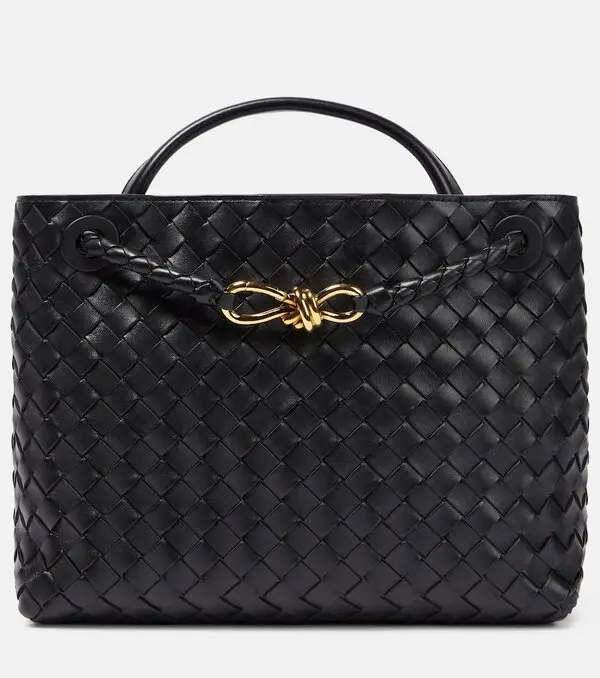Bottega Veneta Andiamo Medium Leather Tote - Black