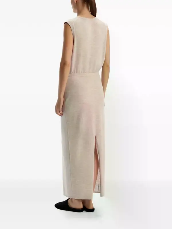 12 STOREEZ Rear-slit Knitted Midi Skirt