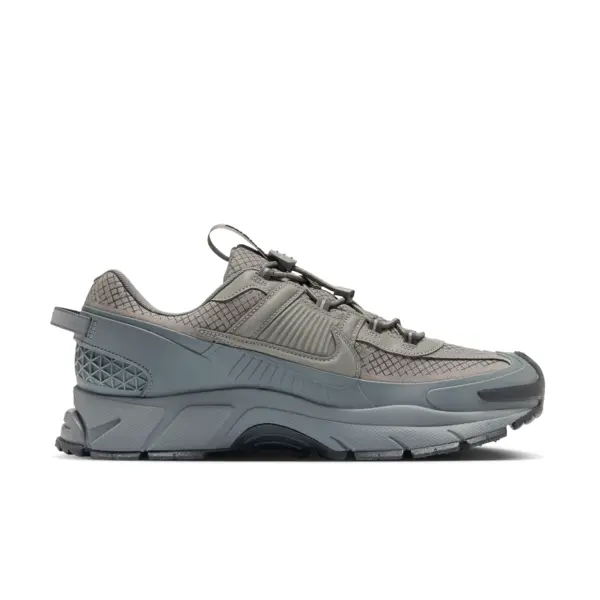 Nike Zoom Vomero Roam Sneakers - Grey