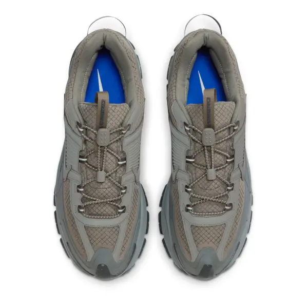 Nike Zoom Vomero Roam Sneakers - Grey