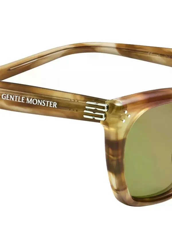GENTLE MONSTER Tortoise Cat-eye Sunglasses - Brown