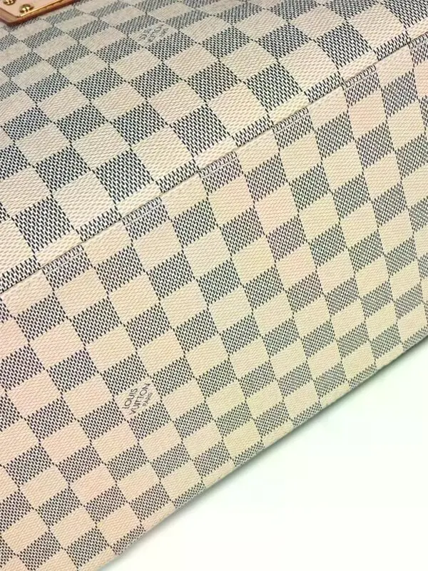 LOUIS VUITTON 2012 Mm Hampstead Shoulder Bag - Neutrals