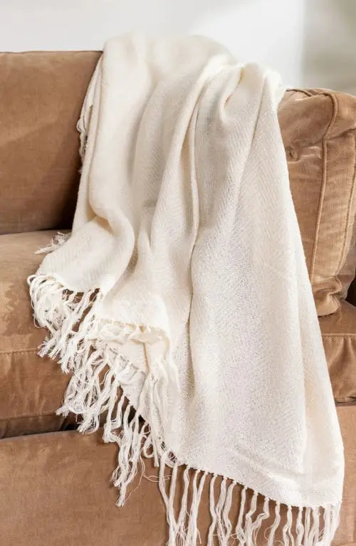 ETTITUDE Luxe Throw Blanket