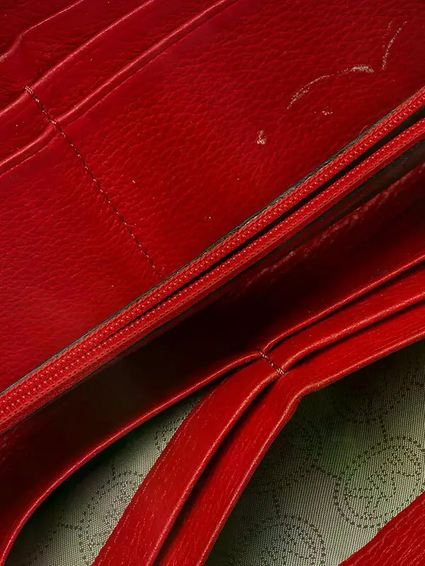 Michael Kors Pre-owned Leather Zip Wallet