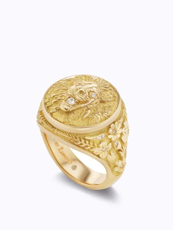 BRIONY RAYMOND Zodiac Signet Ring - 18 Karat Yellow Gold