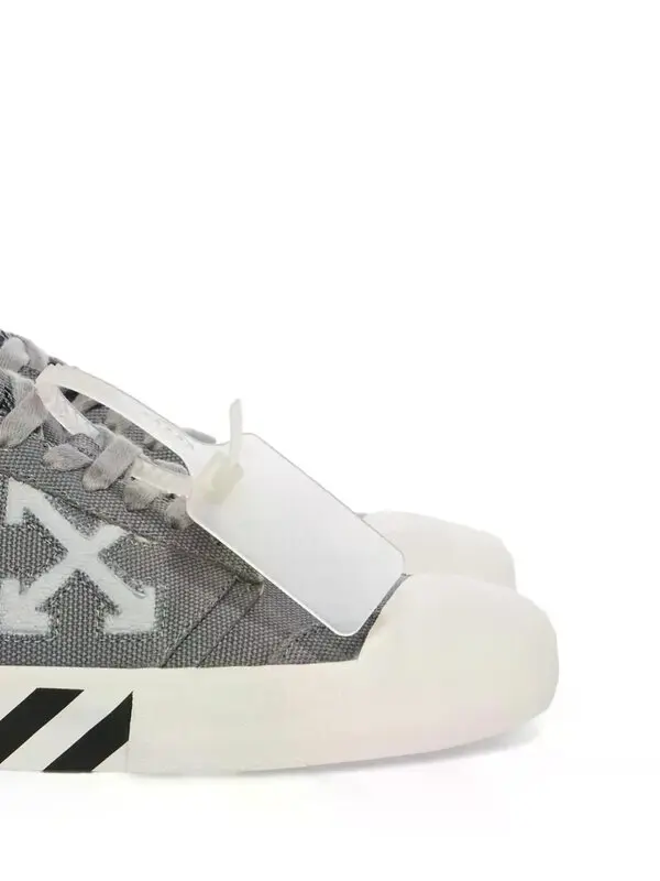 Off-White Vulcanized Low Top Sneakers