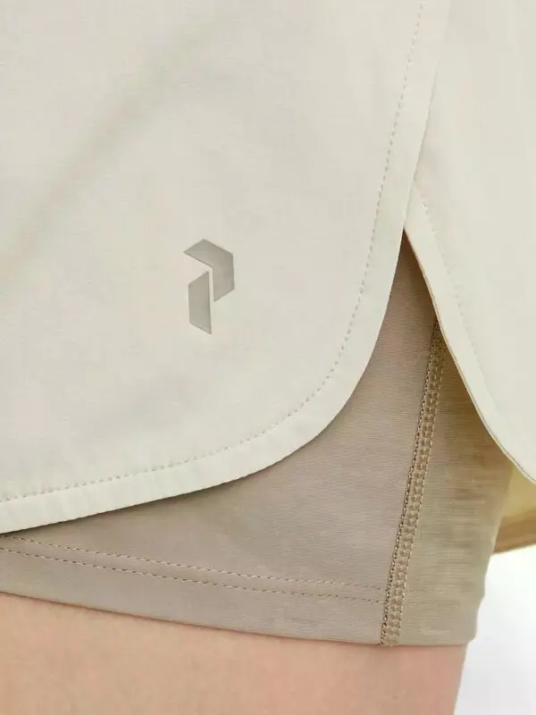 PEAK PERFORMANCE Logo-detail Shorts