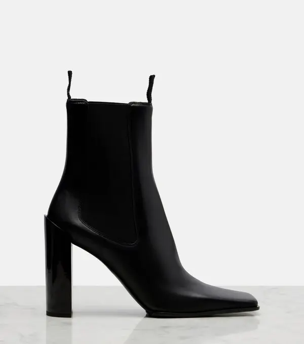 Alaïa 90 Leather Chelsea Boots