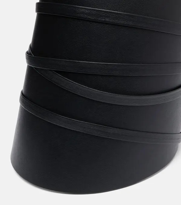 DEHANCHE Déhanche Undone Leather Belt - Black