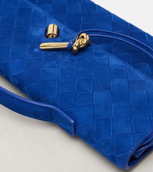 Bottega Veneta Intrecciato Suede Clutch - Blue