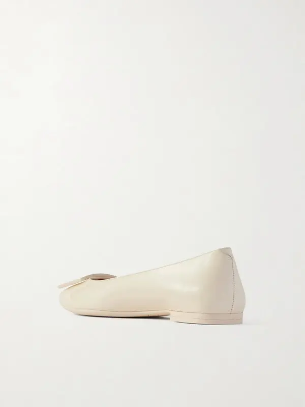 ROGER VIVIER Gommettine Patent-leather Ballet Flats - Neutrals