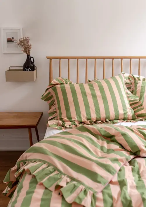 TBCO Cotton Ruffle Bedding Set - Green Stripe