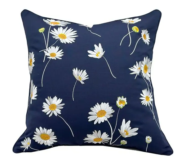 VALERIE PARR HILL Navy Daisy Indoor/outdoor Accent Throw Pillow D Ecor Valerie - One-color