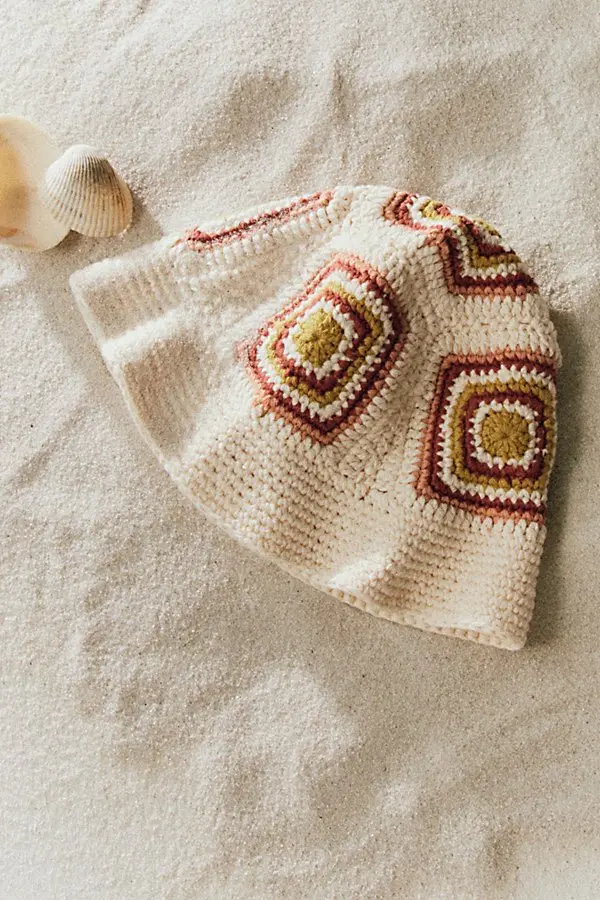 Free People Crochet Bucket Hat - Ivory