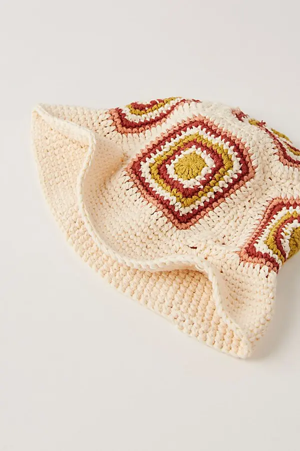 Free People Crochet Bucket Hat - Ivory