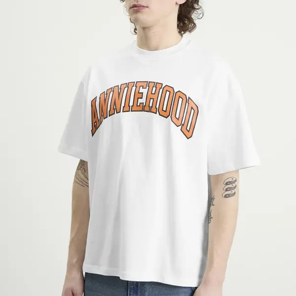 ANNIE HOOD College Arch T-shirt