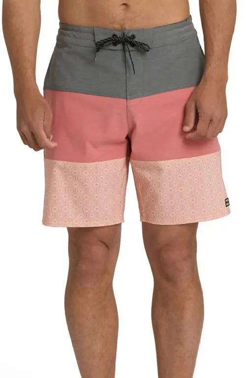 BILLABONG Tribong Lt Board Shorts - Ash Rose