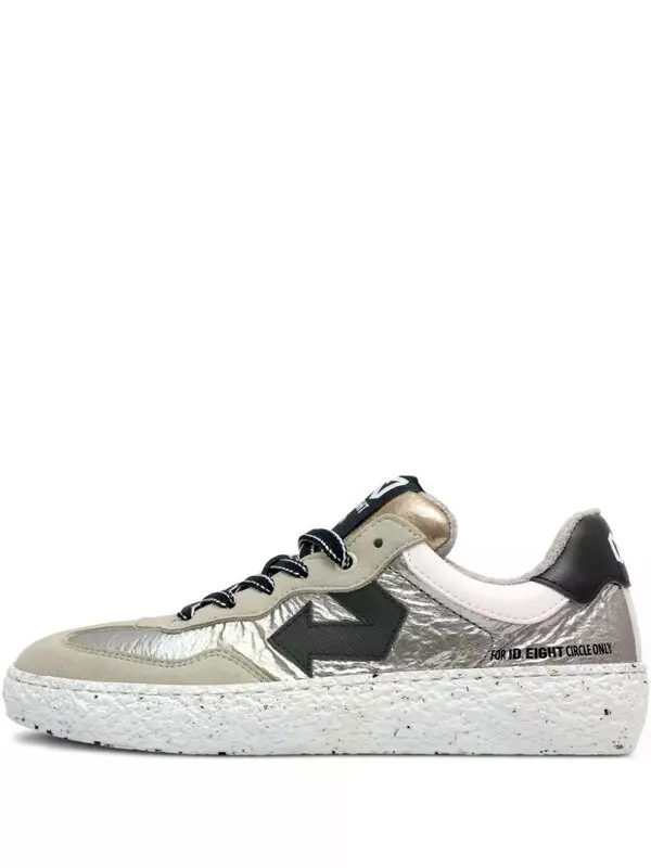 ID.EIGHT Arrow-detail Sneakers