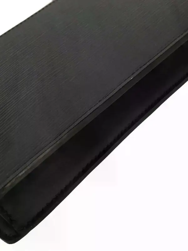 LOUIS VUITTON 2017 Epi Turn-lock Clutch