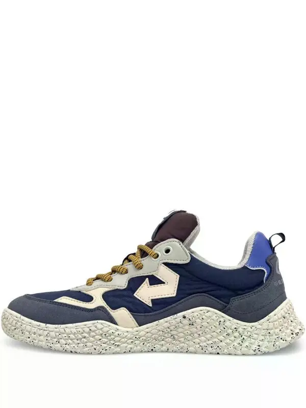 ID.EIGHT Hana Arrow-detail Sneakers