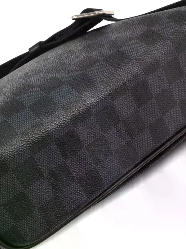 LOUIS VUITTON 2017 District Pm Nm Damier Graphics Shoulder Bag