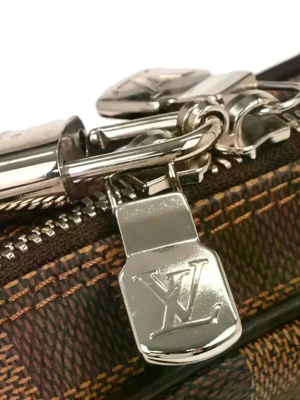 LOUIS VUITTON 2016 Savannah Amazon Damier Cross Body Bag