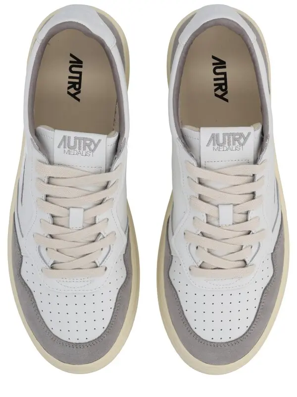 AUTRY Medalist Low Top Sneaker