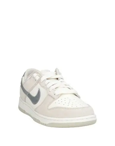 Nike Dunk Low Leather Sneakers - White