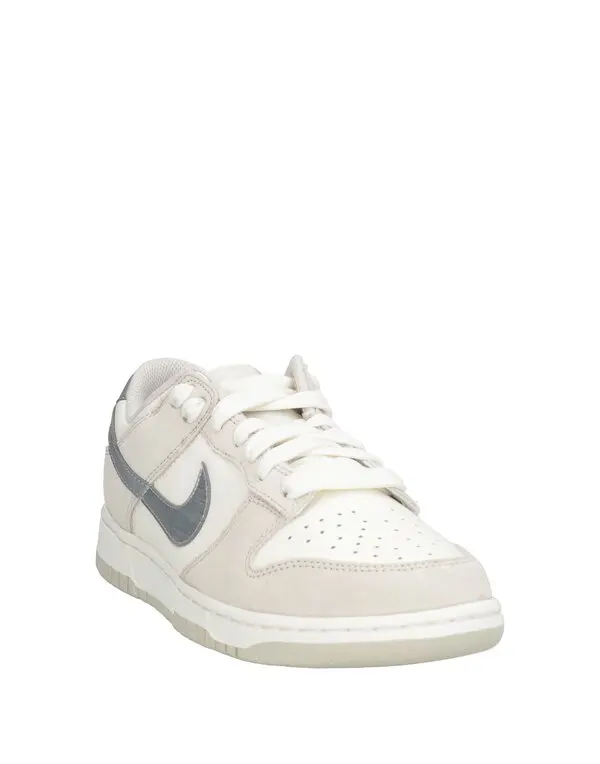 Nike Dunk Low Leather Sneakers - White