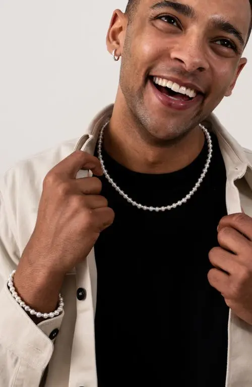 DOWER & HALL Pearl And Necklace