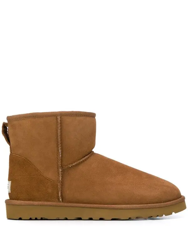 UGG Classic Mini Boots - Beige