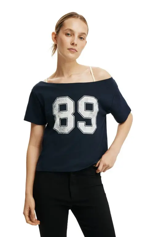 COTTON ON The Sporty Off Shoulder Graphic Tee - 89 Total Eclipse