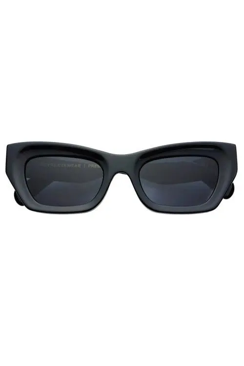 FREYRS EYEWEAR Selina Cat Eye Sunglasses - Black
