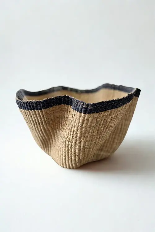 MBARE Handwoven Wave Basket - Natural W/black