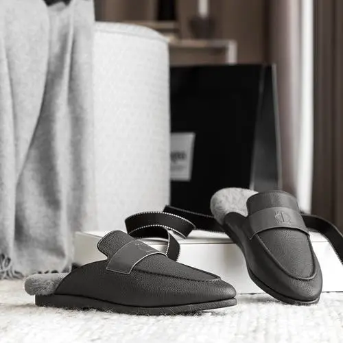 TOGAS Leather Slippers