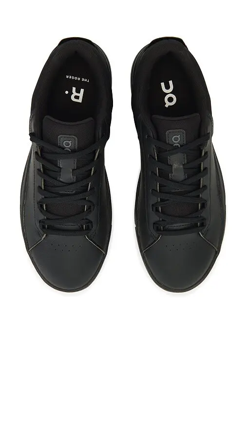 On The Roger Advantage Sneaker - Black