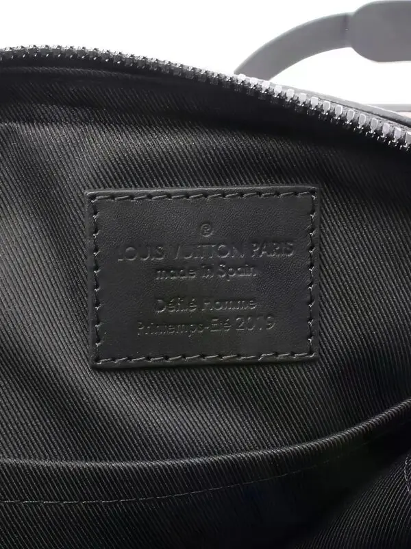 LOUIS VUITTON 2018 Utility Shoulder Bag