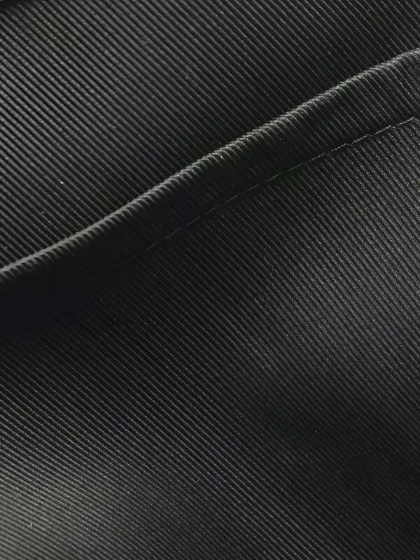 LOUIS VUITTON 2021s Avenue Damier Messenger Bag