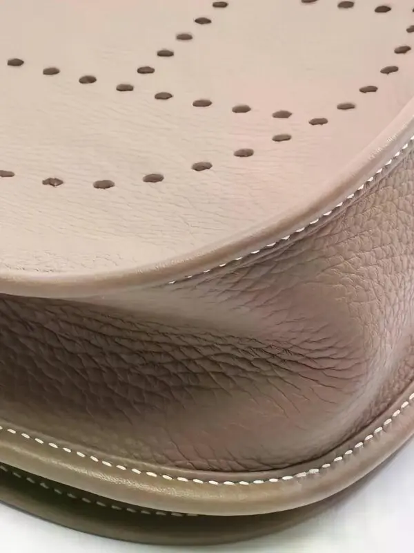 Hermès 2024 Pm Evelyne Iii Shoulder Bag - Neutrals