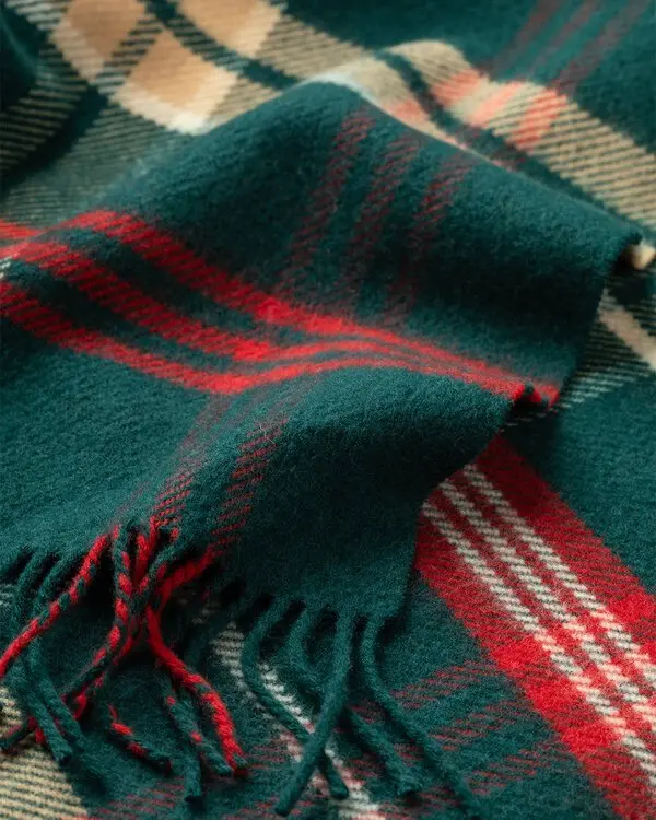 Johnstons Of Elgin Limited Edition Christmas Blanket - Green