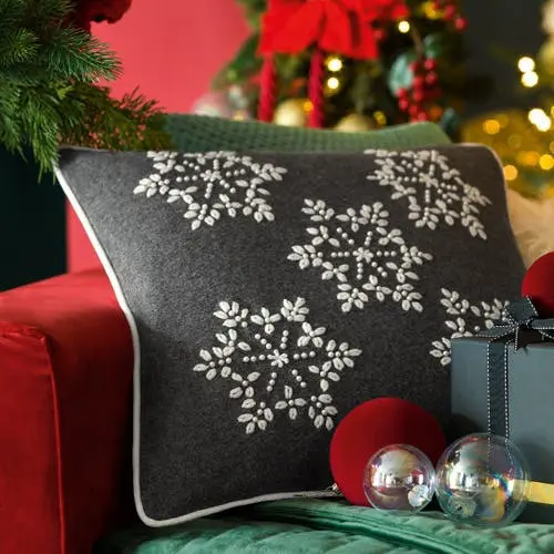 TOGAS Eitor Decorative Pillow