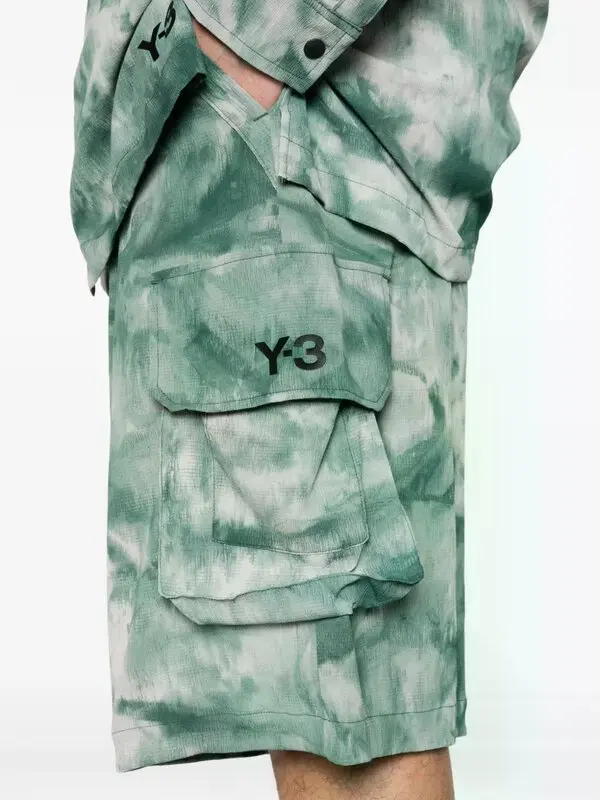 Y3 Cargo-pocket Pleated Shorts