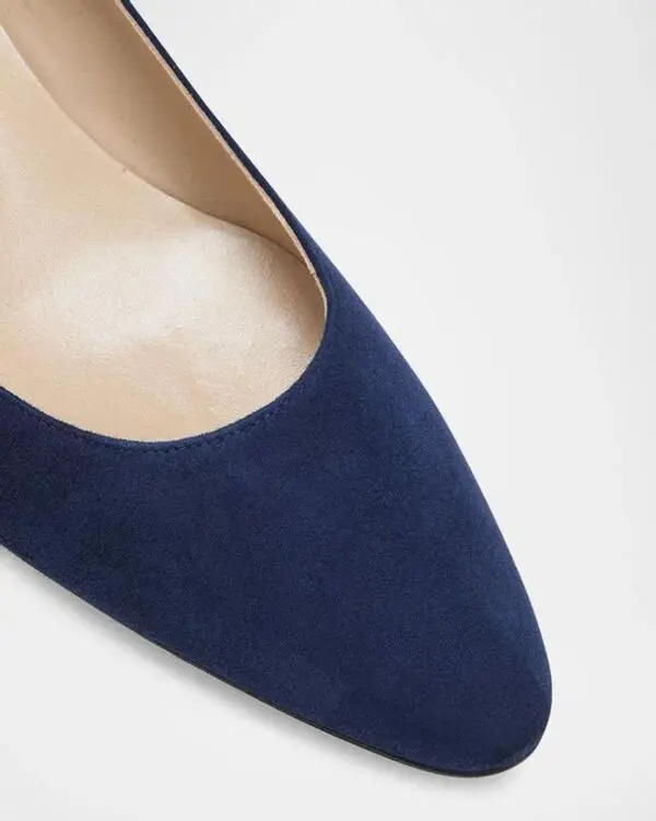 Manolo Blahnik Lista Suede Pumps - Navy
