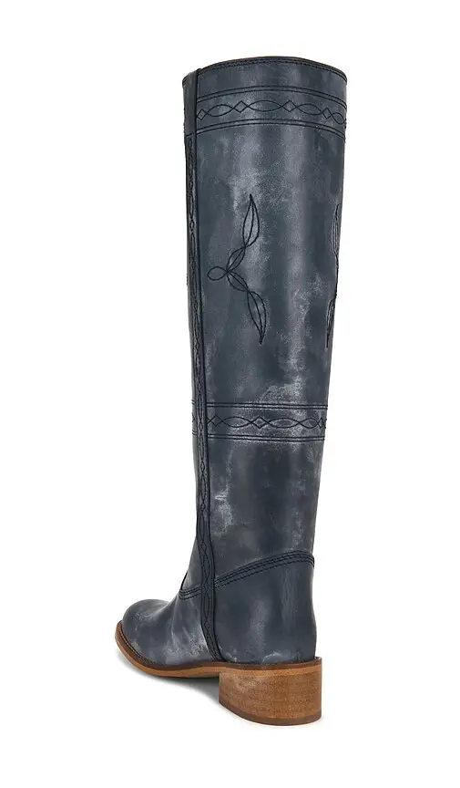 DICO COPENHAGEN Ann Gaucho Boot With Western Stitchings