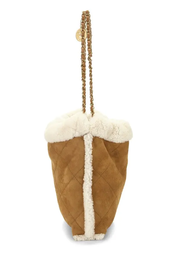 Chanel 22 Hobo Bag